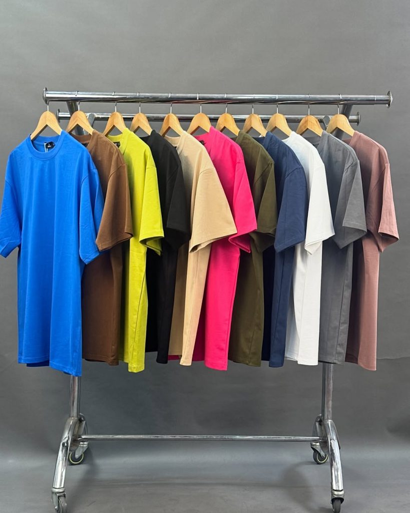 What is a Heavyweight T-Shirt? The Ultimate Guide